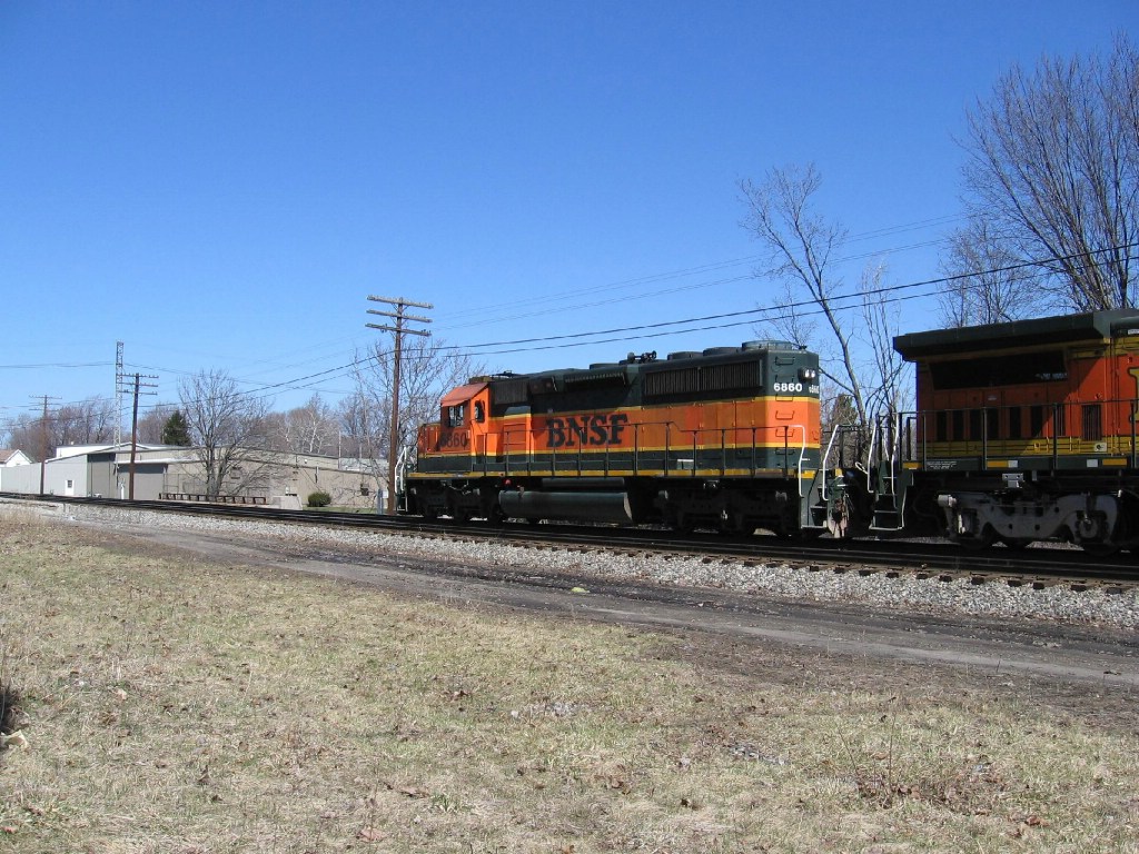BNSF 6860